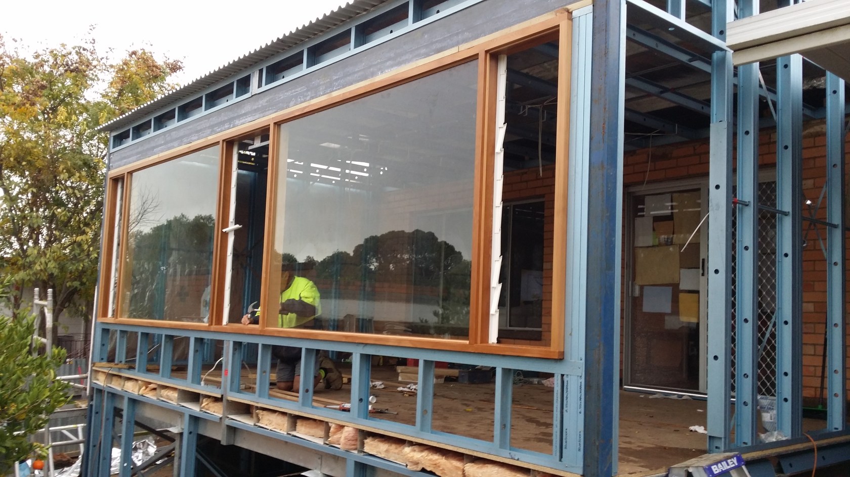 Cedar window – louvre / fixed / louvre / fixed / louvre – THE WINDOW MAN