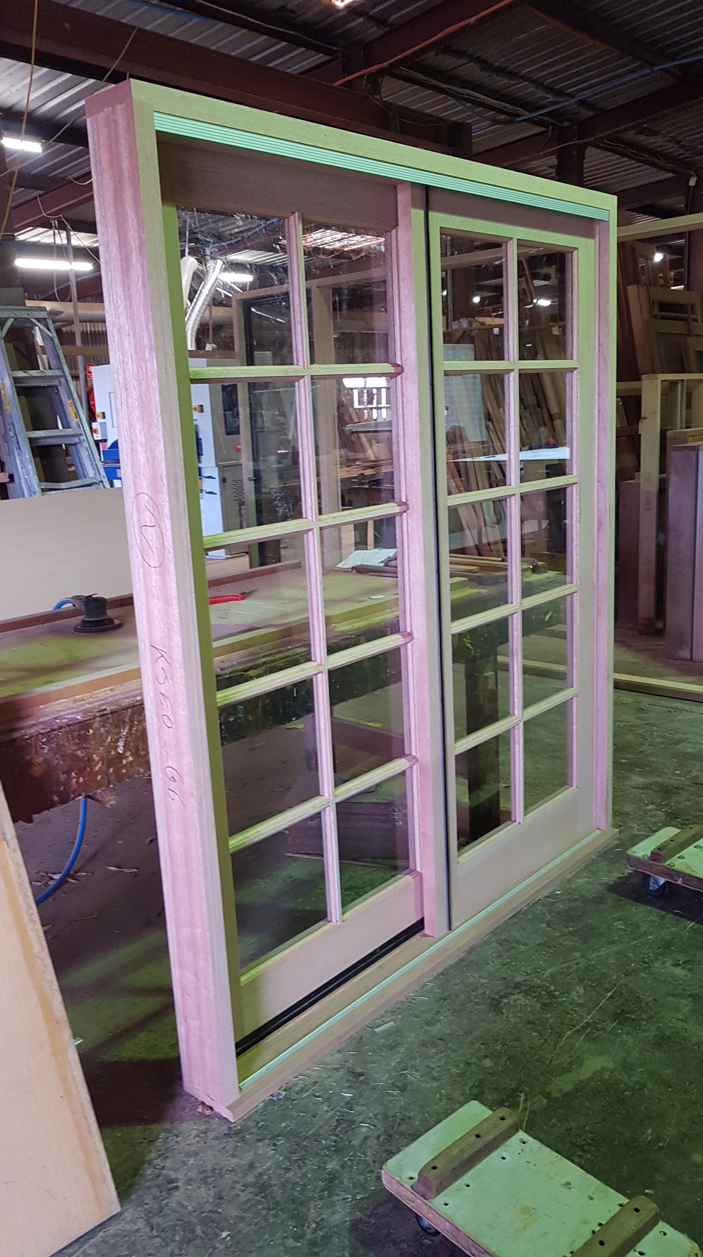 Meranti Sliding Door – THE WINDOW MAN